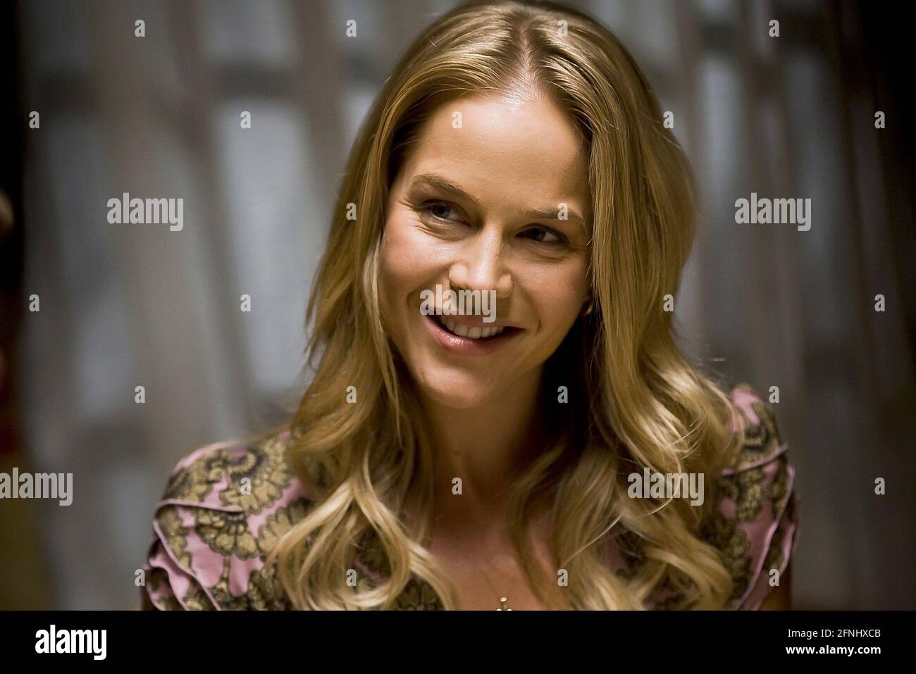 Julie Benz Dexter Season 1