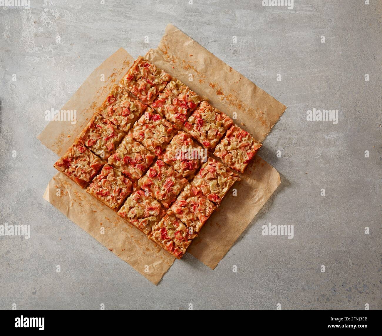 Crumble bars hi-res stock photography and images - Alamy