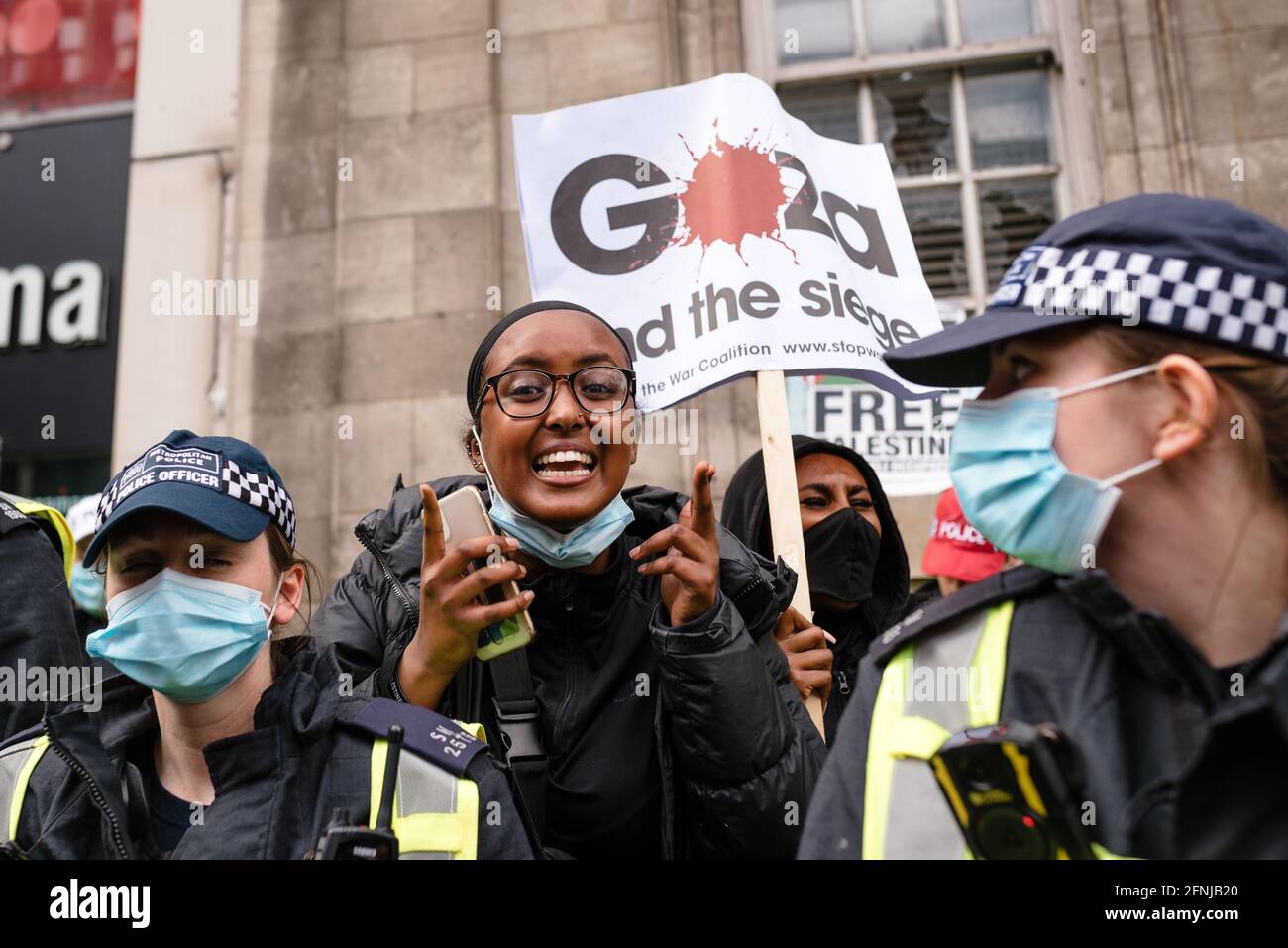London, UK. 15th May, 2021. Pro-Palestine protesters march in London ...