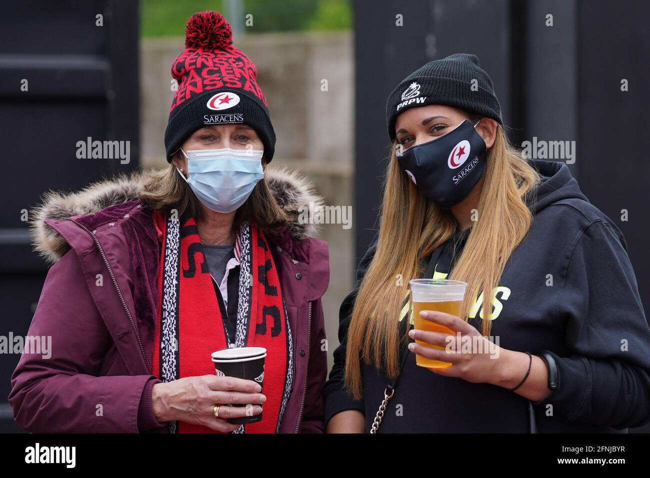 Saracens rugby fans hi-res stock photography and images - Alamy