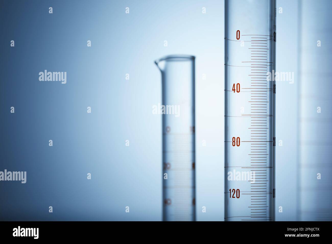 Experiment tools hi-res stock photography and images - Alamy