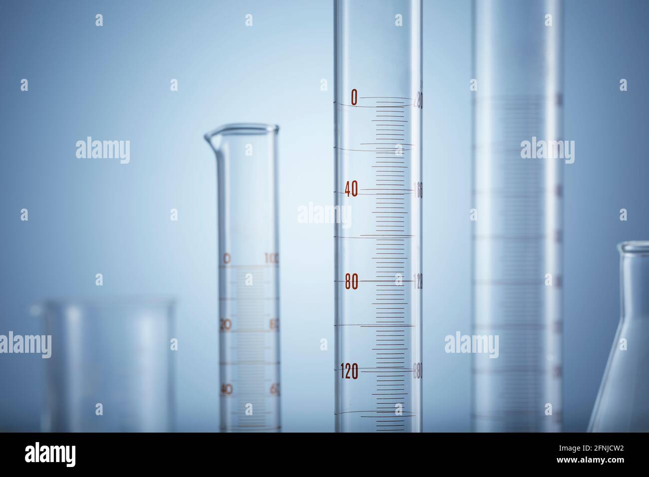 Experiment tools hi-res stock photography and images - Alamy