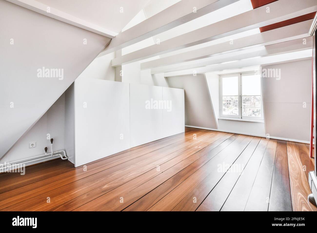 Empty storage structure hi-res stock photography and images - Alamy