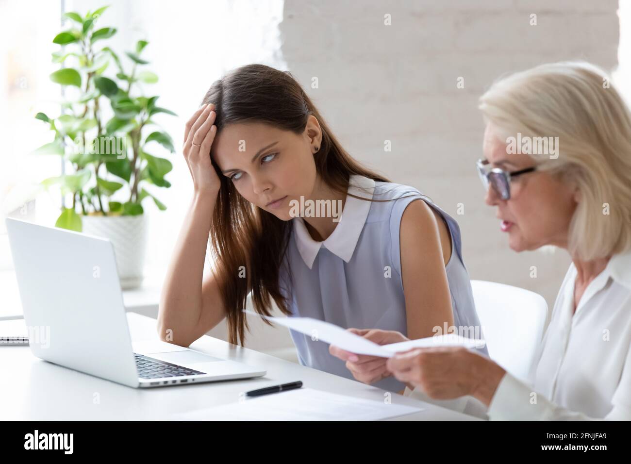 Bored work candid hi-res stock photography and images - Alamy