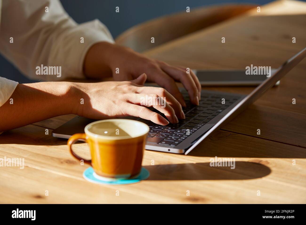 Young Japanese man at a cafe Stock Photo - Alamy