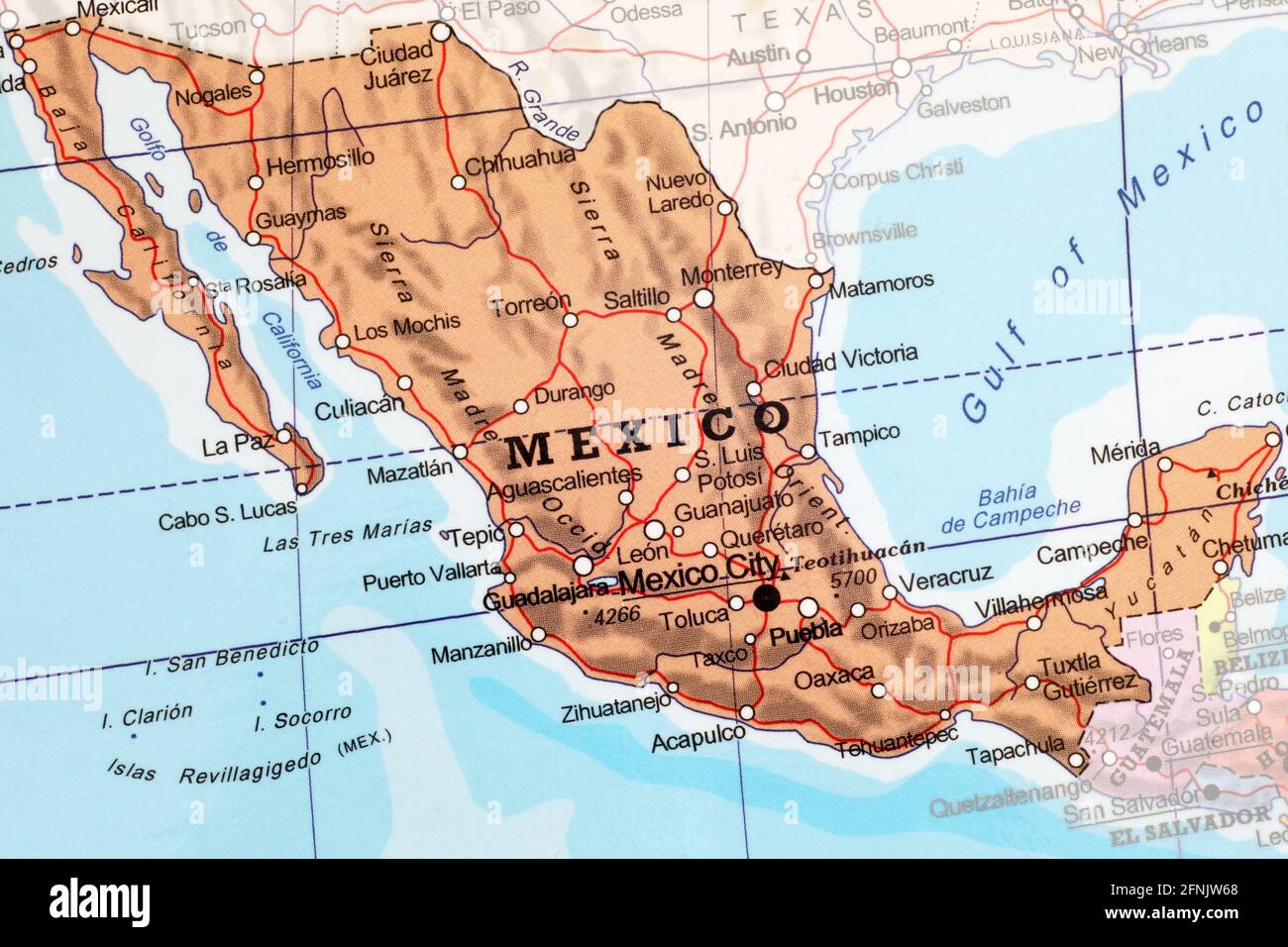 Map of Mexico highlighted from the outline Stock Photo - Alamy
