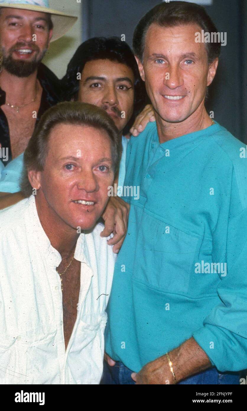Bill medley and bobby hatfield High Resolution Stock Photography and Images - Alamy