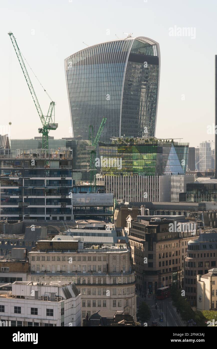 Aldgate tower construction hi-res stock photography and images - Alamy