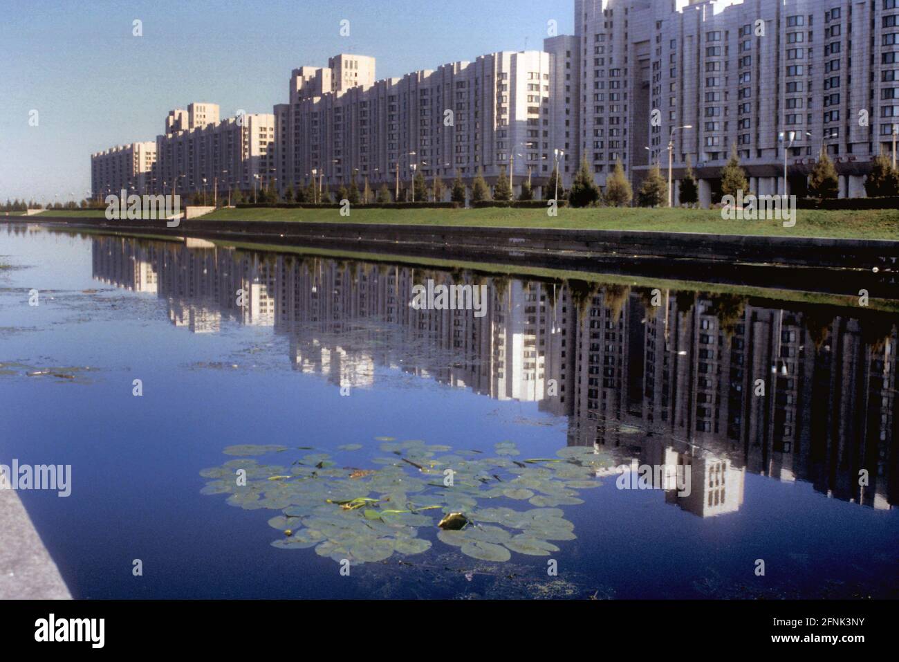 ST. PETERSBURG, RUSSIA, 1994 PIC MIKE WALKER Stock Photo - Alamy