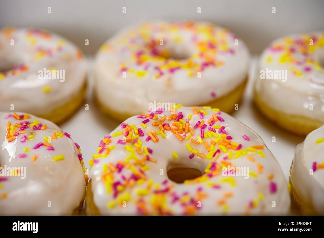 White donuts hi-res stock photography and images - Alamy