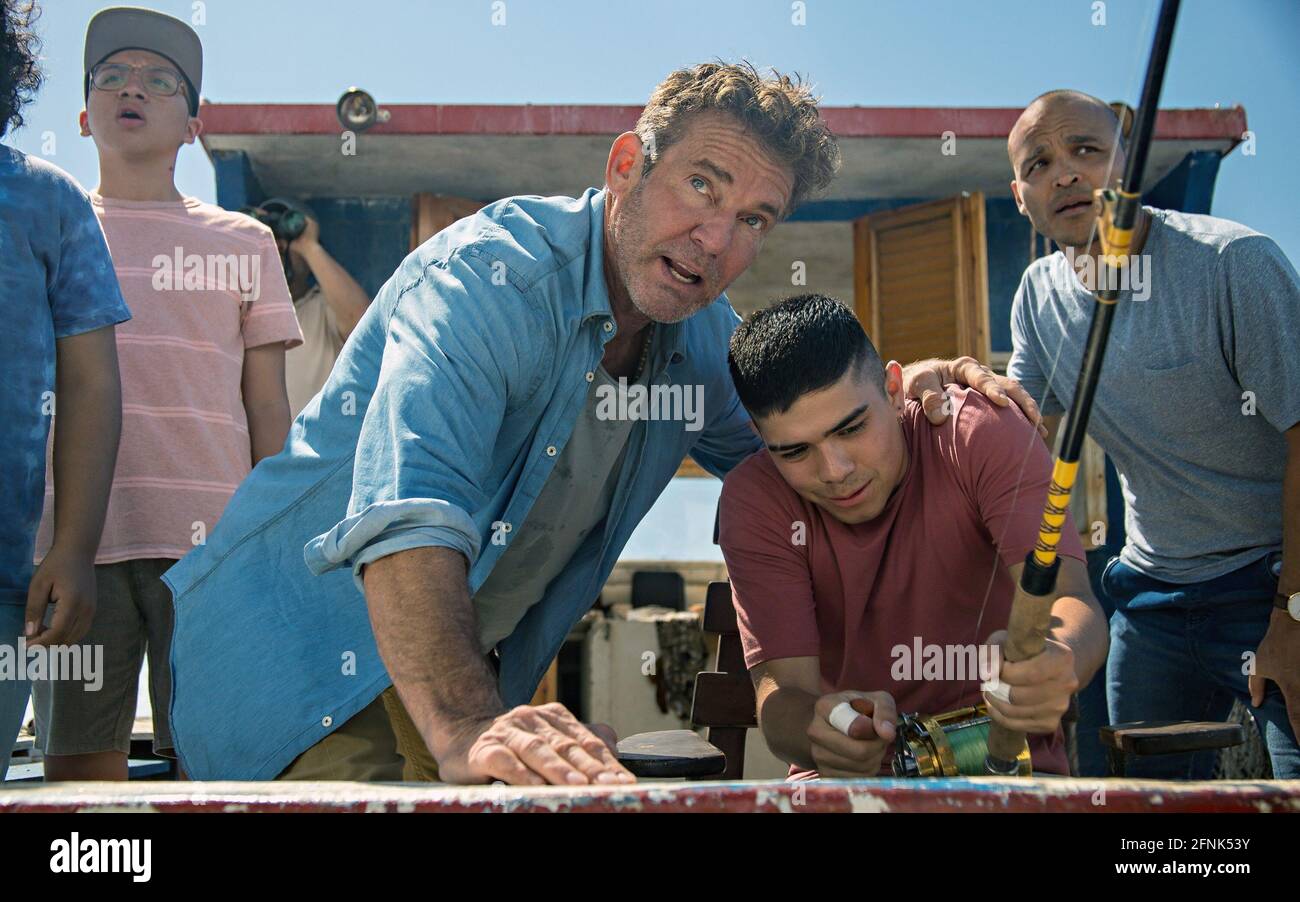 BLUE MIRACLE, center: Dennis Quaid, right: Jimmy Gonzales, 2021. ph ...