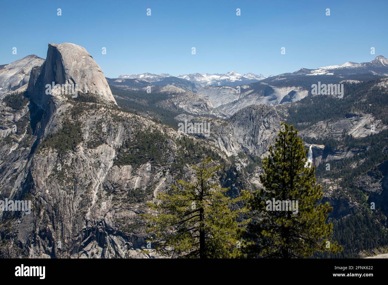 Glacier Point overlooking Half Dome, Vernal Falls, and Yosemite Valley ...