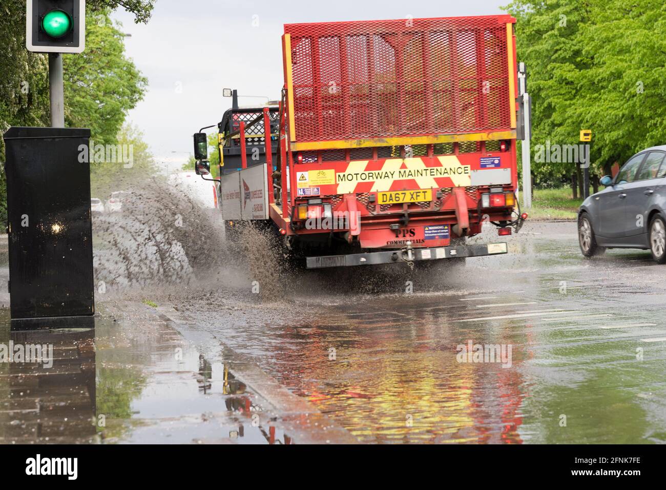 motorway maintenance lorry makes Splash from flash flood on south ...