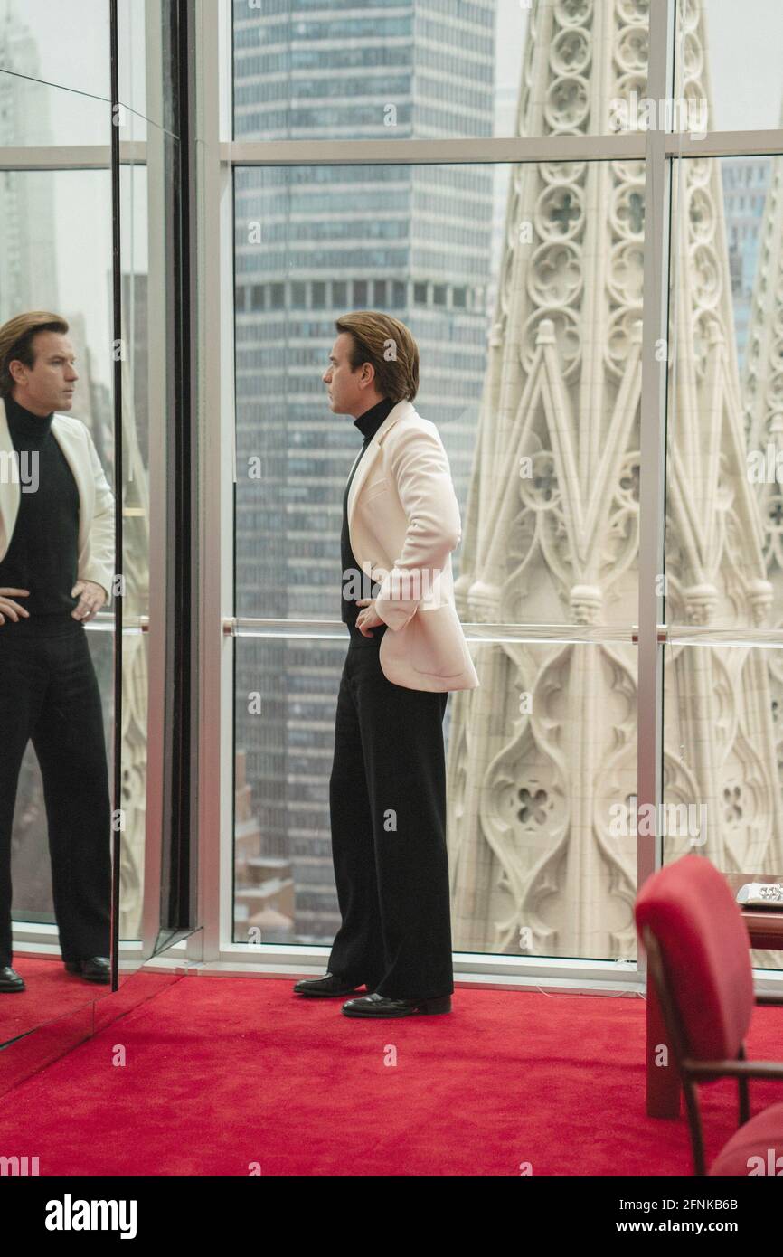 HALSTON, Ewan McGregor as Halston, 'The Party's Over', (Season 1, ep ...