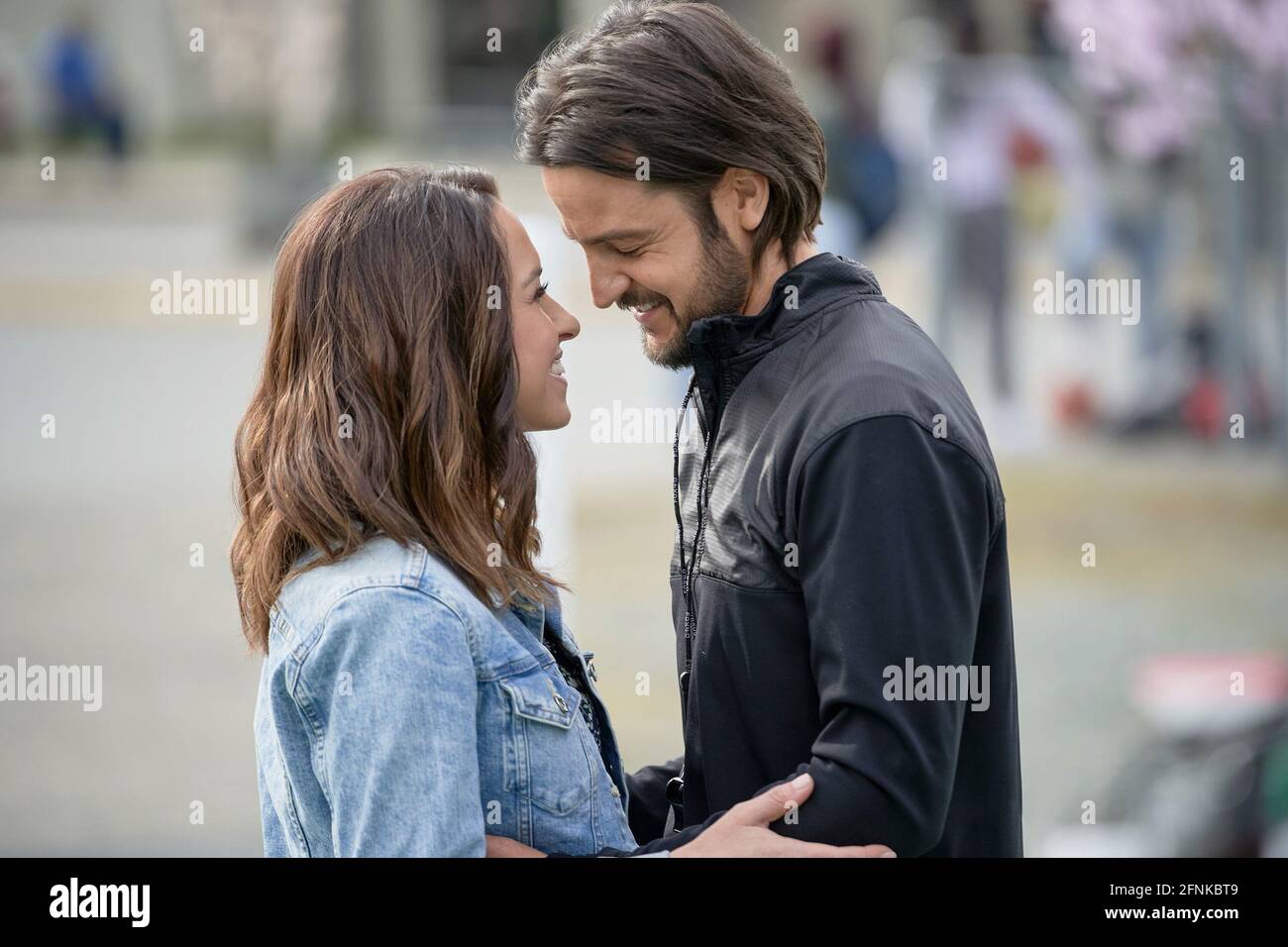 SWEET CAROLINA, from left: Lacey Chabert, Tyler Hynes, (aired May 15 ...