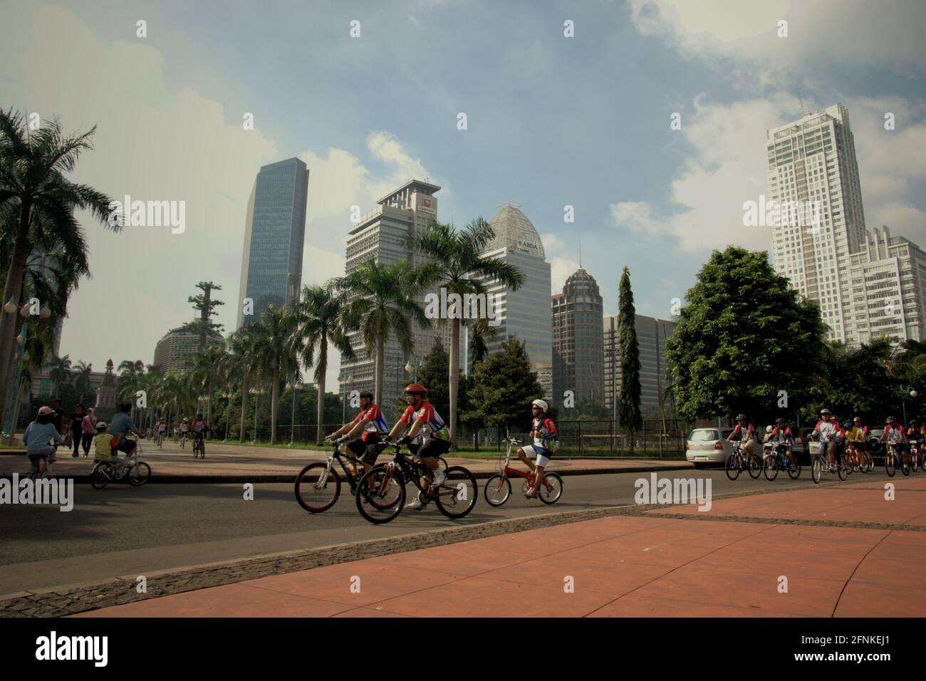 Cycling enthusiasts touring in Gelora Bung Karno (Senayan Sports ...