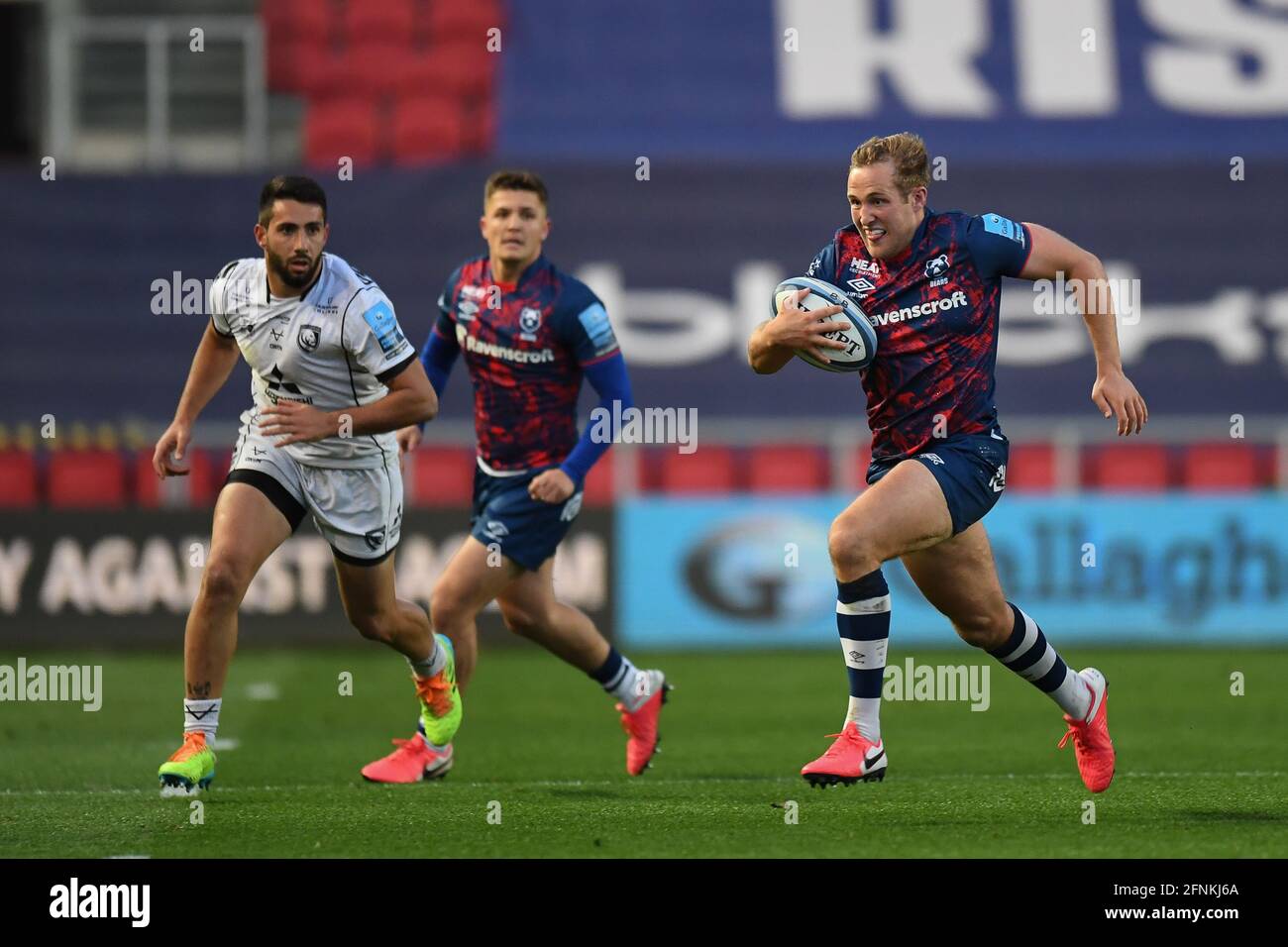 Max Malins of Bristol Bears in action during the game Stock Photo - Alamy