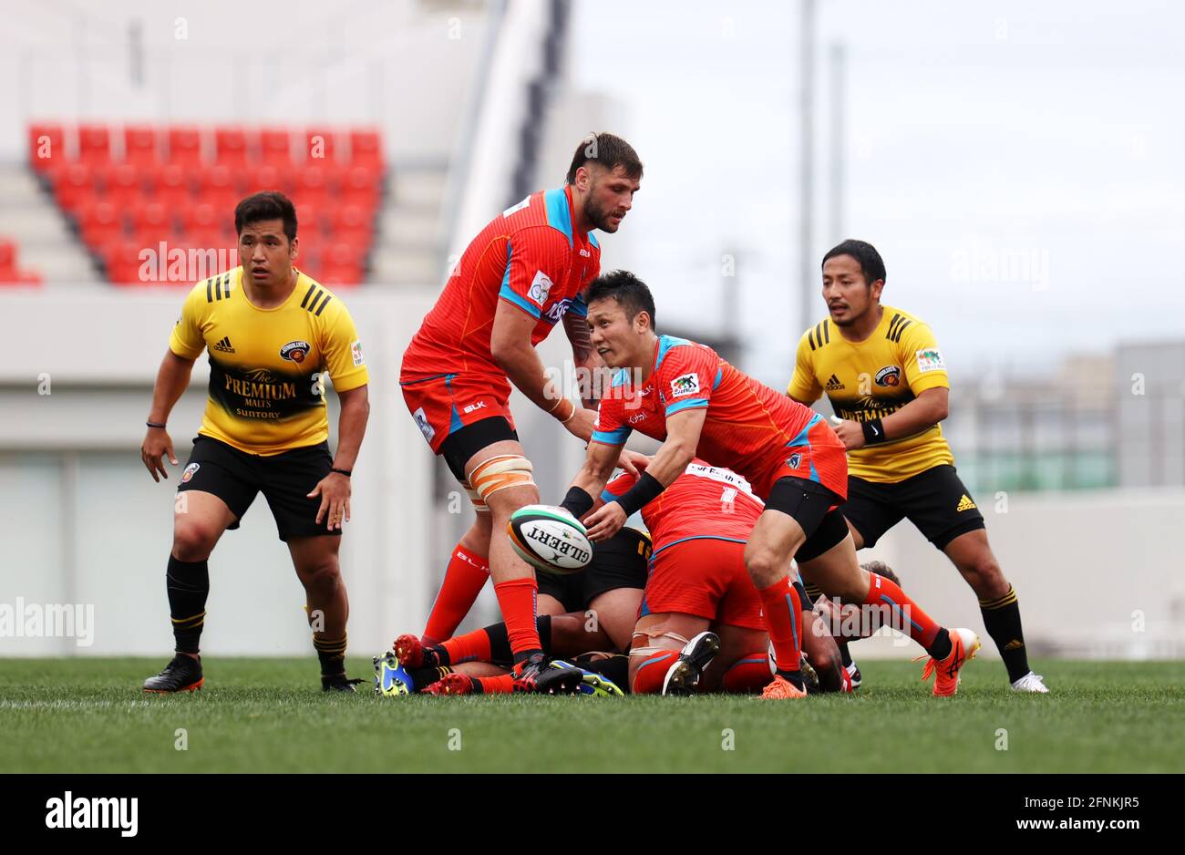 Hanazono Rugby Stadium, Higashi Osaka, Japan. 16th May, 2021. Daisuke ...