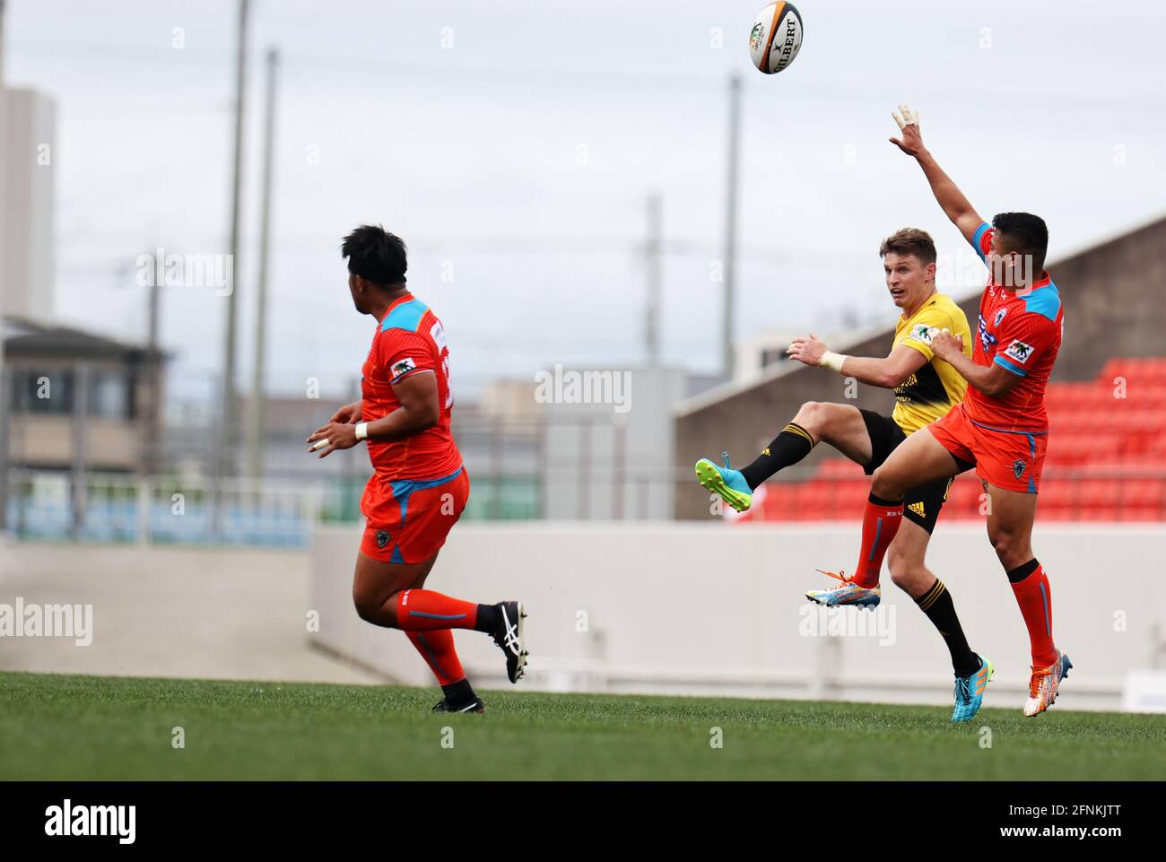 Hanazono Rugby Stadium, Higashi Osaka, Japan. 16th May, 2021. Beauden ...
