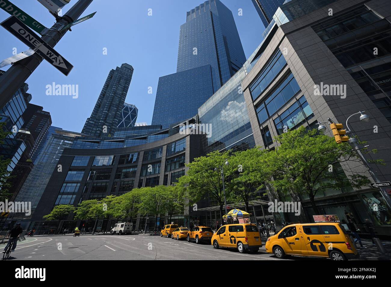 Media Operations Center High Resolution Stock Photography and Images ...