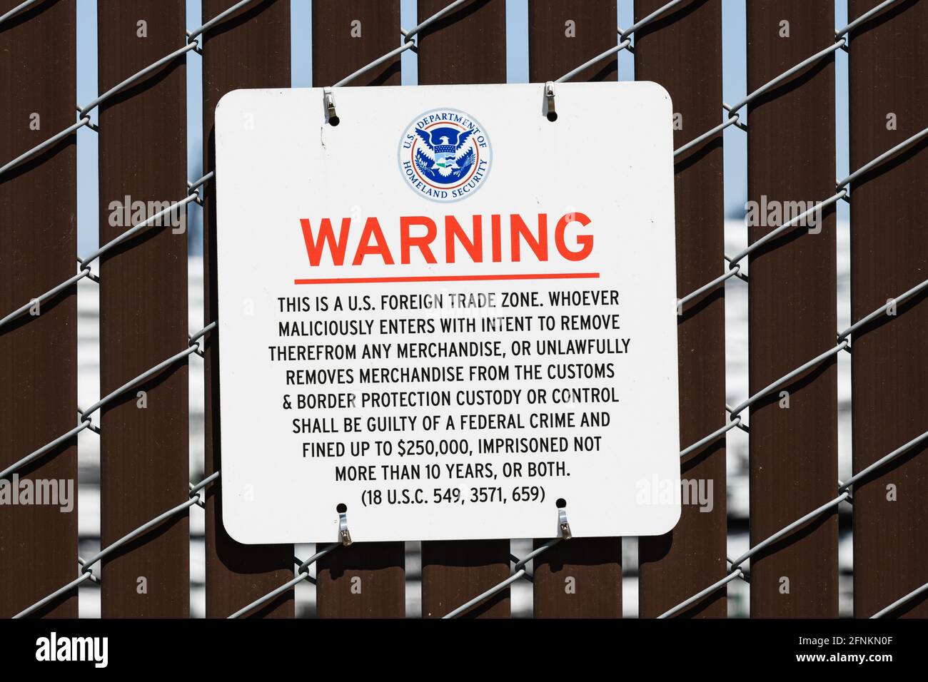 Us department of security homeland hi-res stock photography and images ...