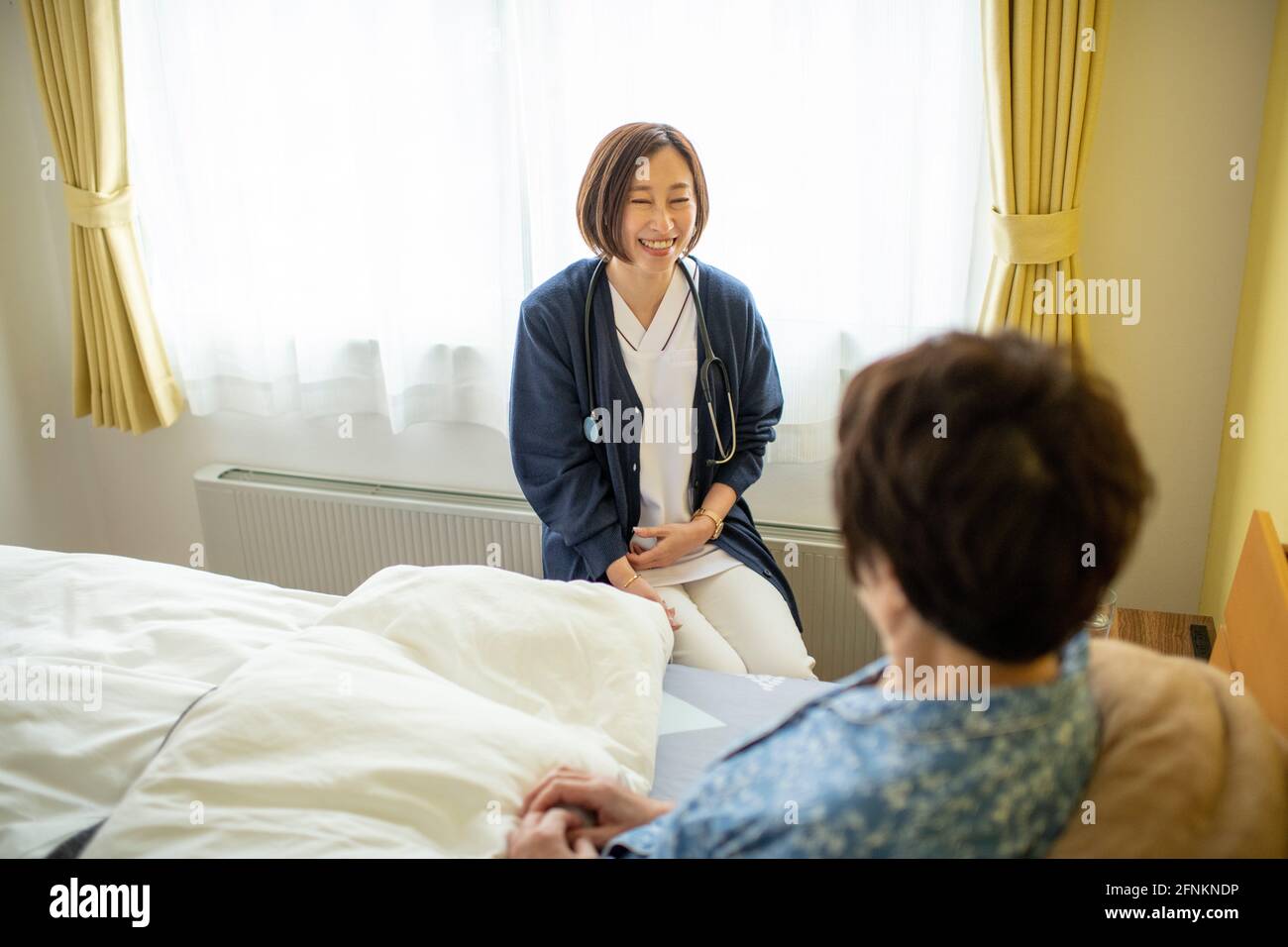 Home nurse bed serious patient hi-res stock photography and images - Alamy