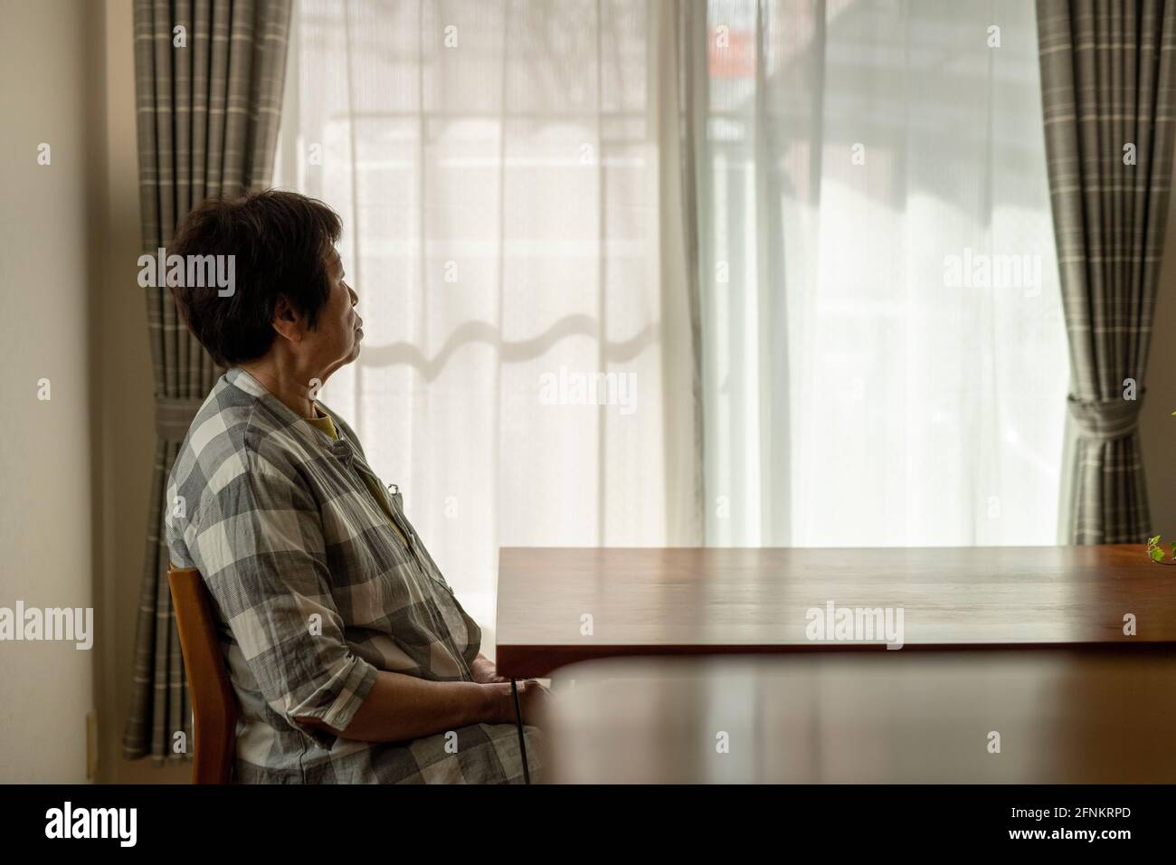 One person living alone hi-res stock photography and images - Alamy