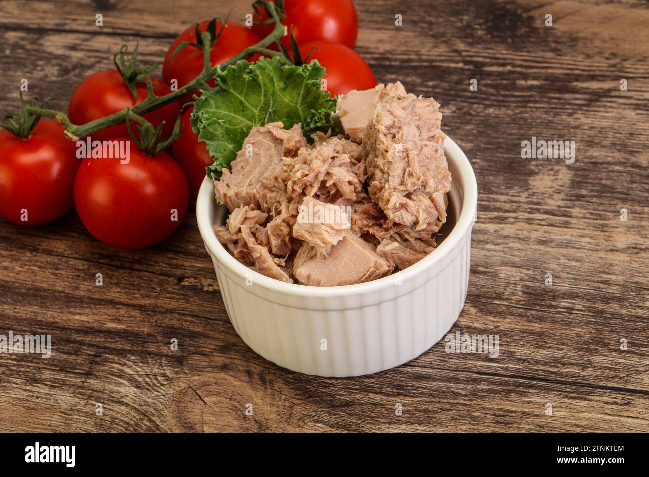 Tasty Canned tuna fillet in the bowl Stock Photo - Alamy