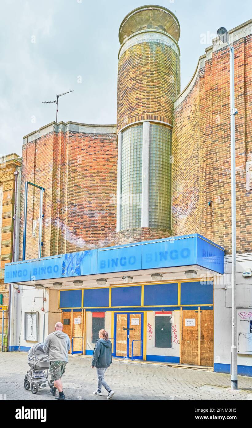 Now bingo hall hi-res stock photography and images - Alamy
