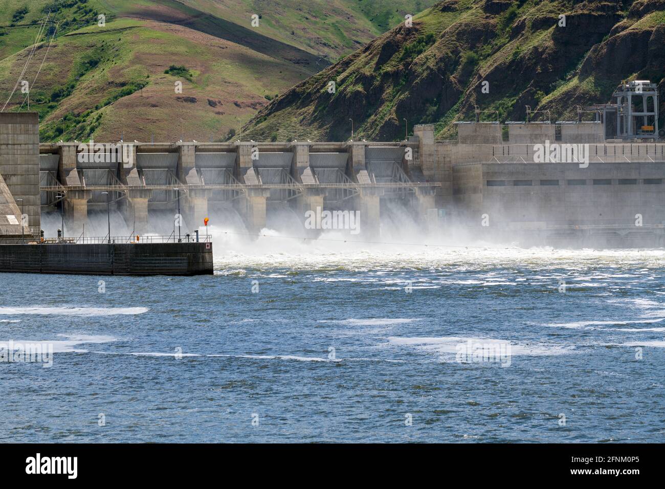 Lower granite dam snake river hi-res stock photography and images - Alamy