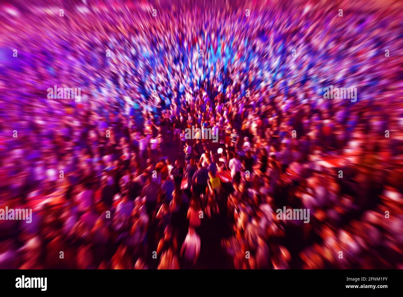 Crowd motion hi-res stock photography and images - Alamy