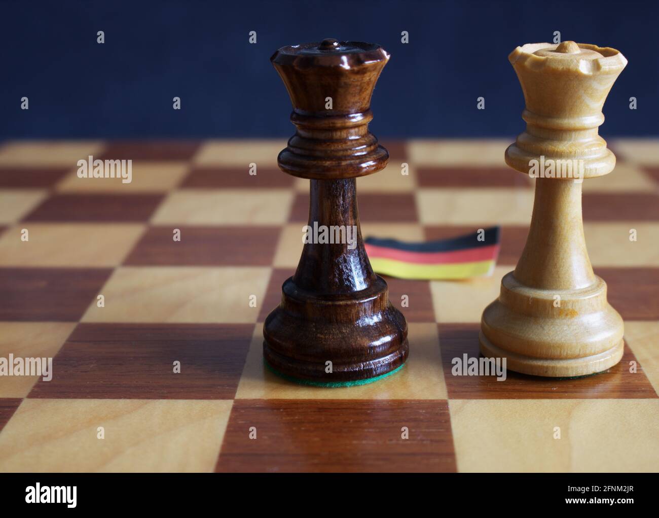 Queen holding flag hi-res stock photography and images - Alamy