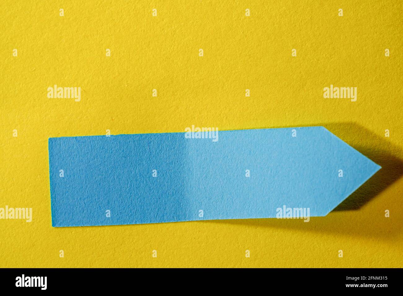 Paper signpost as a reminder, photographed with flash in the studio ...