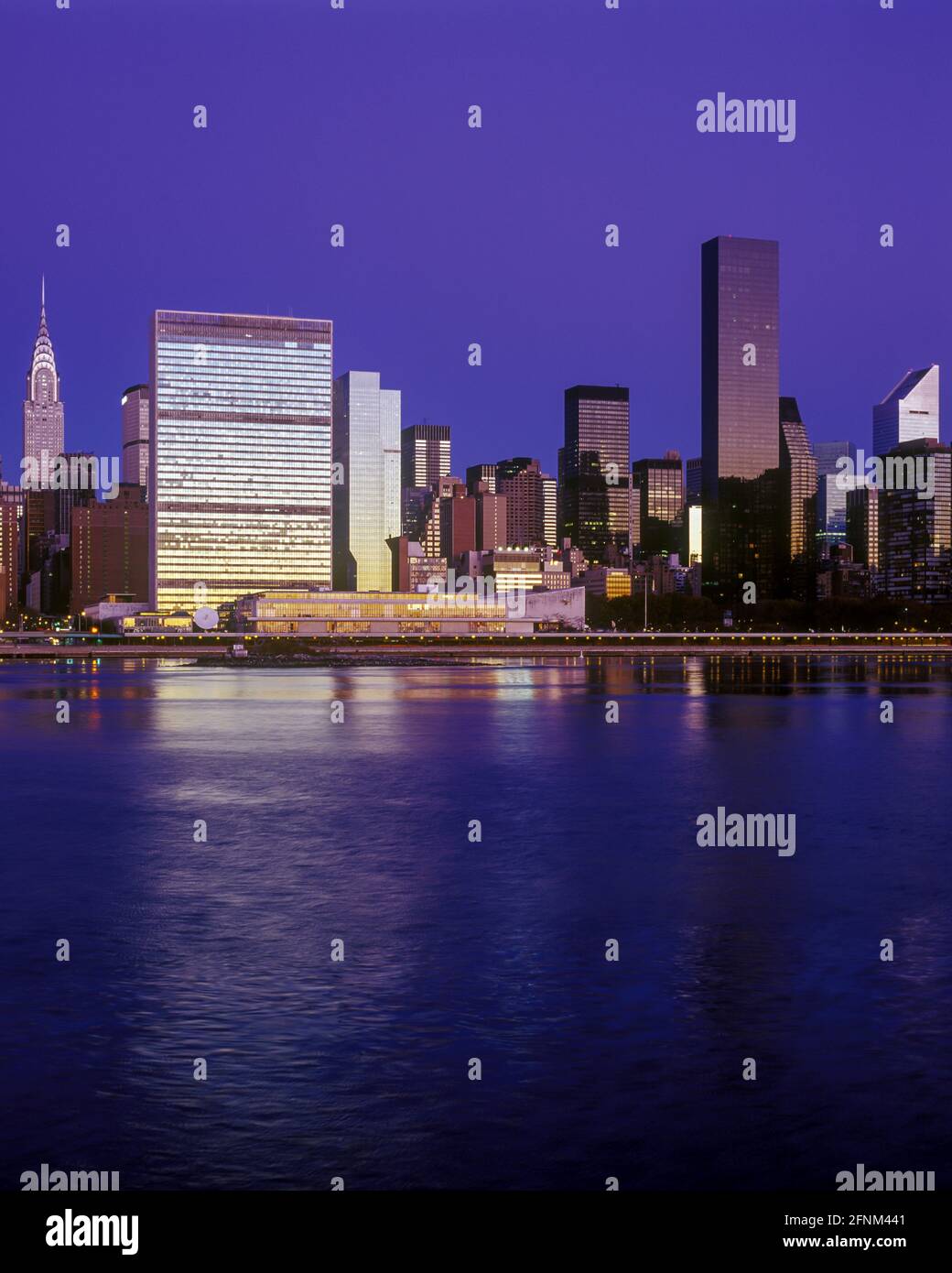 1952 new york city skyline hi-res stock photography and images - Alamy