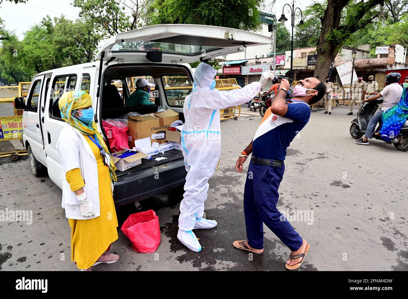 Petrol pump worker hi-res stock photography and images - Alamy
