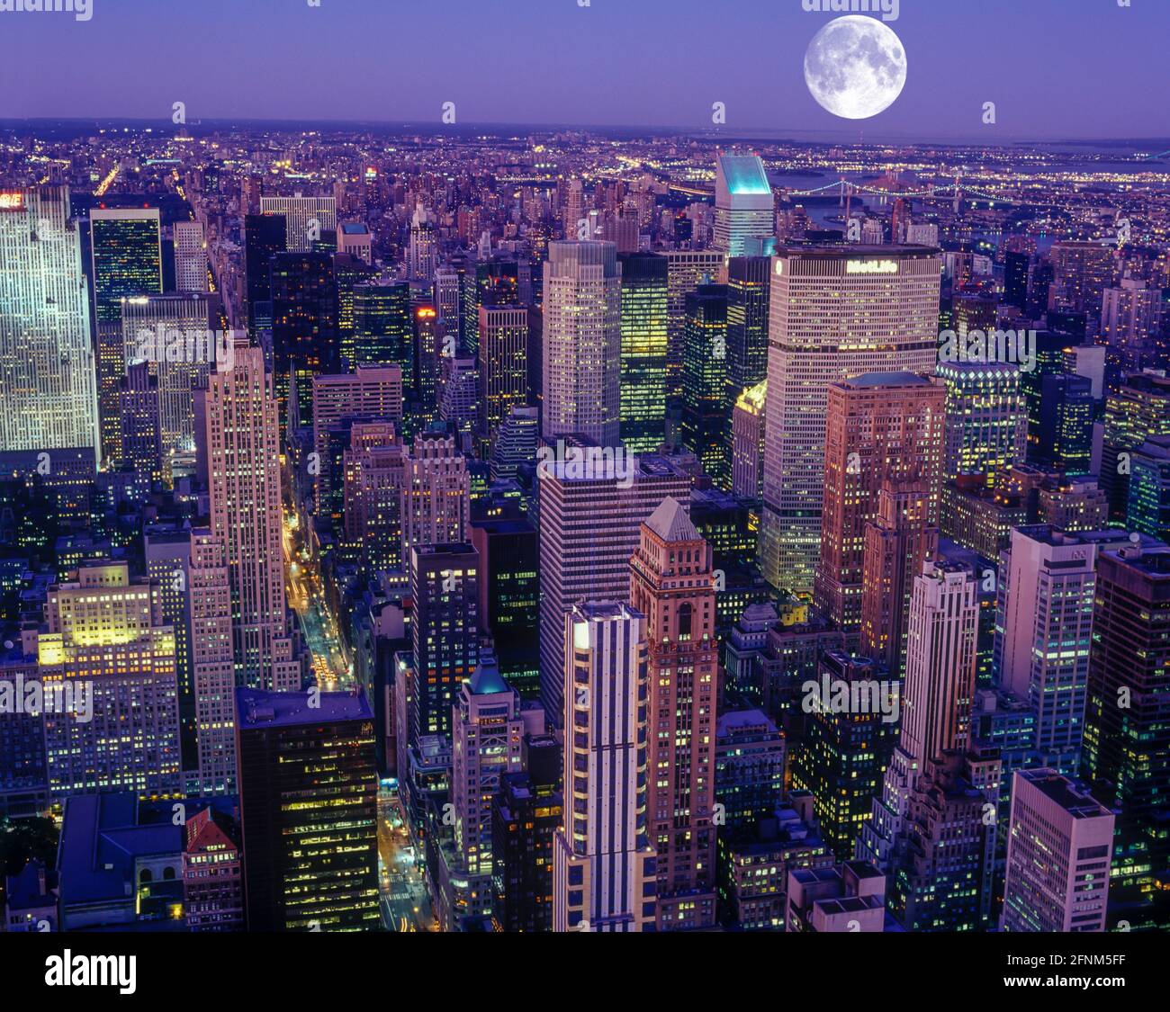 2004 HISTORICAL MIDTOWN SKYLINE MANHATTAN NEW YORK CITY USA Stock Photo ...