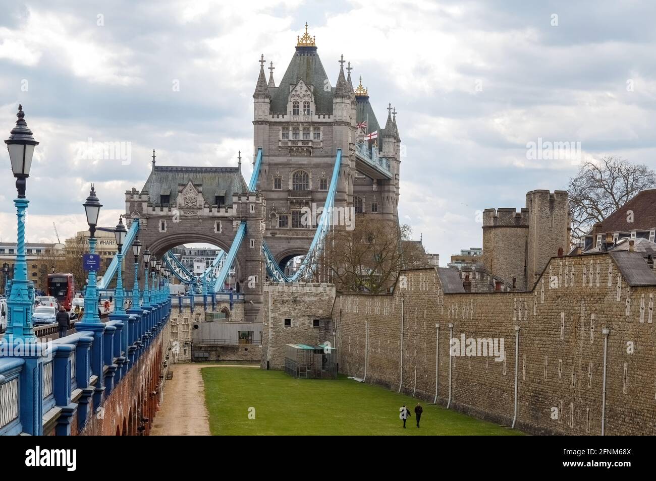 Framed by tower bridge hi-res stock photography and images - Alamy