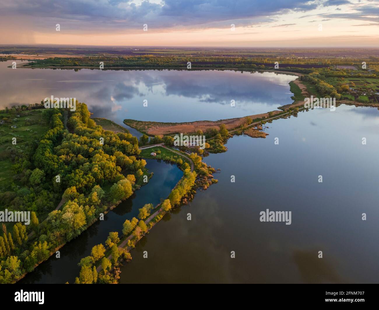 Aerial lakes mirror hi-res stock photography and images - Alamy