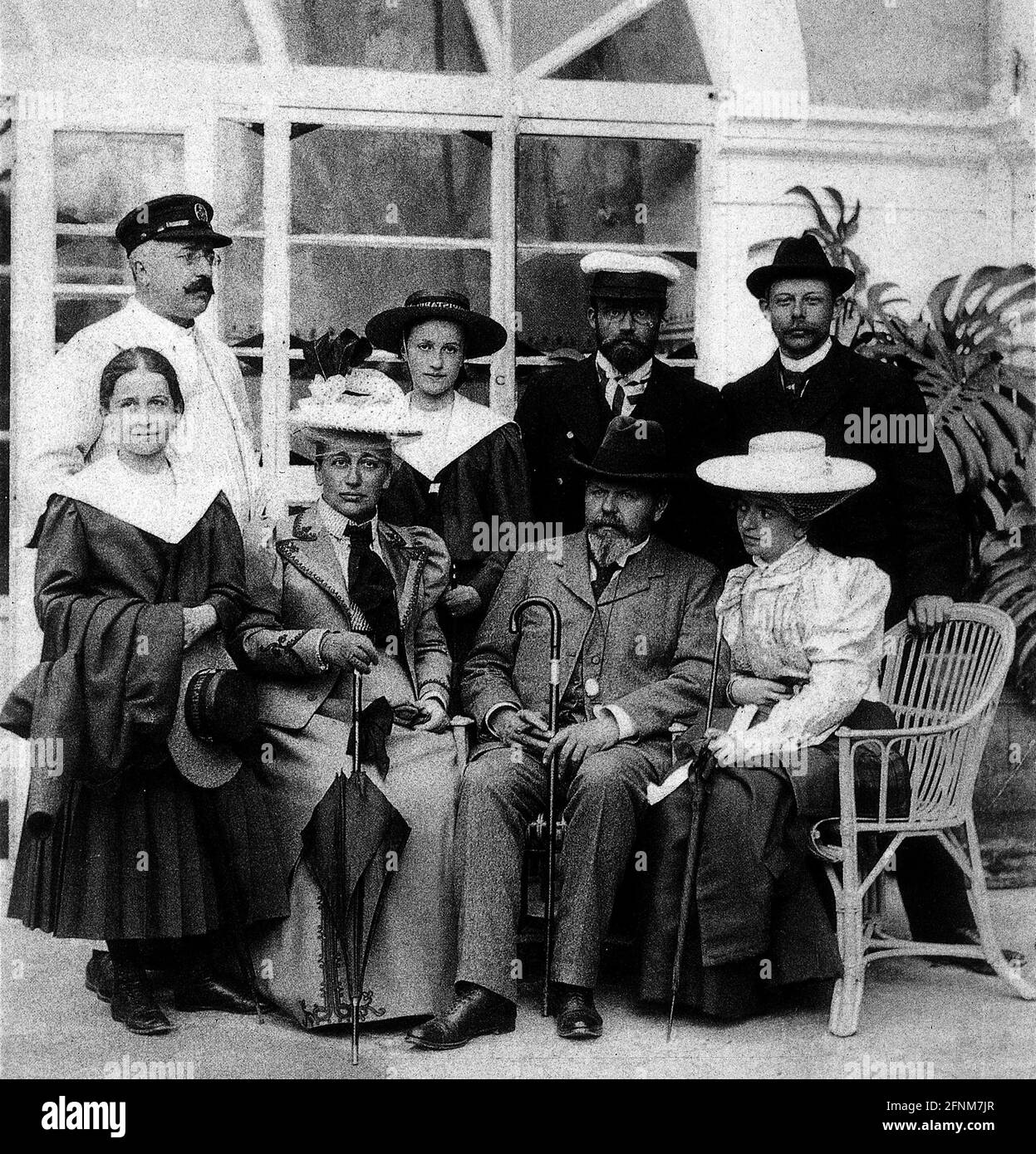 Krupp family hi-res stock photography and images - Alamy