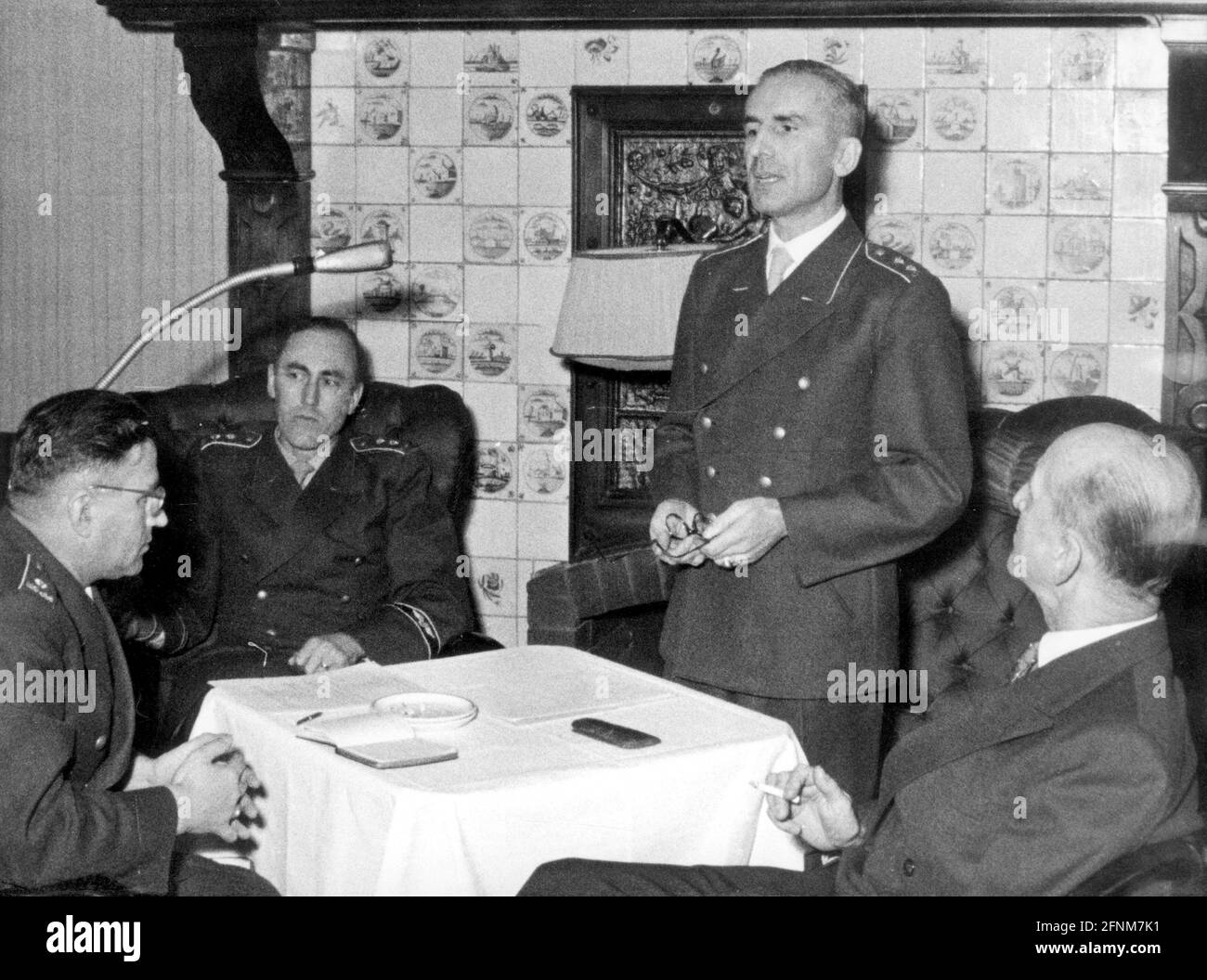 Bundeswehr uniform hi-res stock photography and images - Alamy