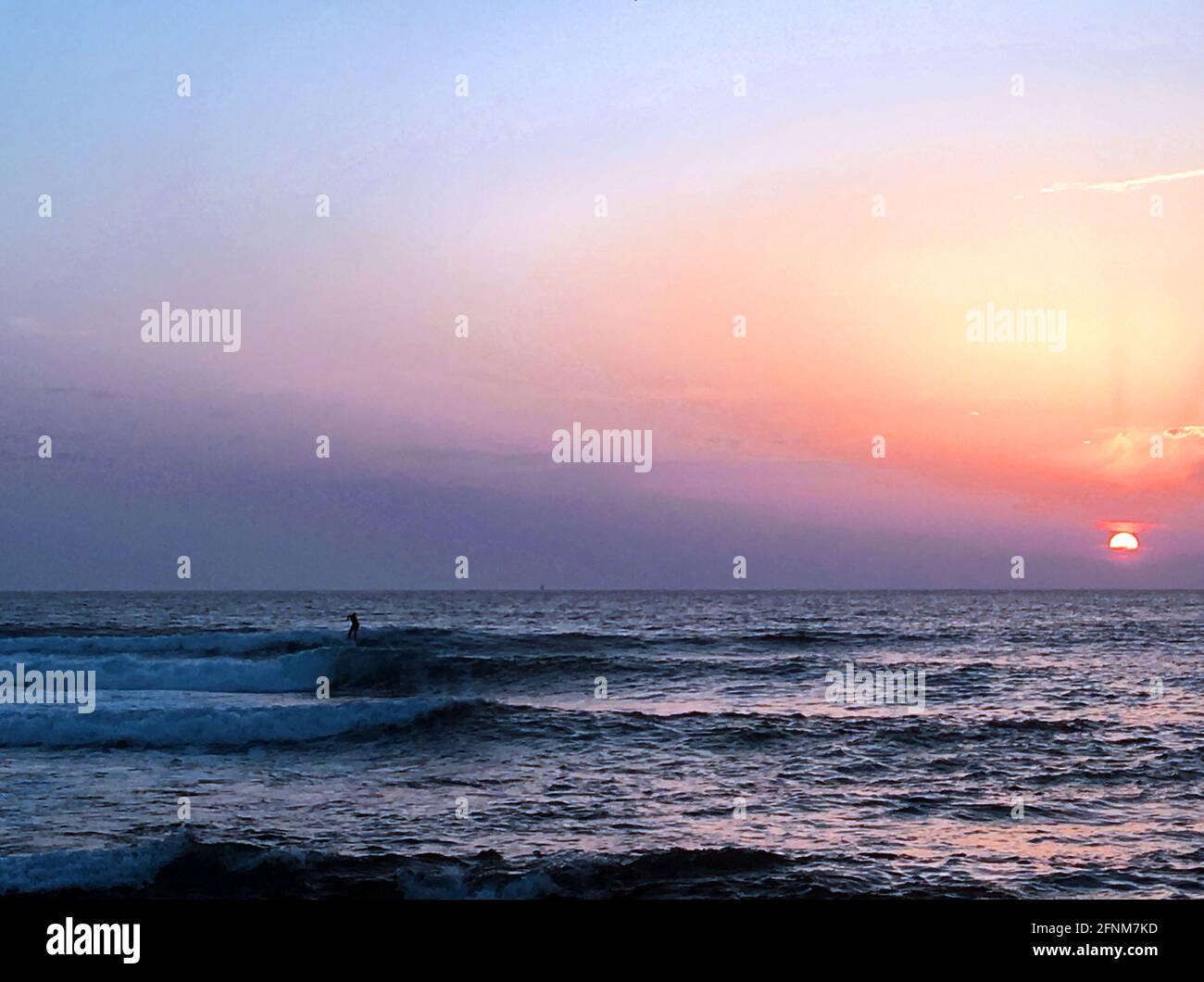 Wave splash sunset porto hi-res stock photography and images - Alamy