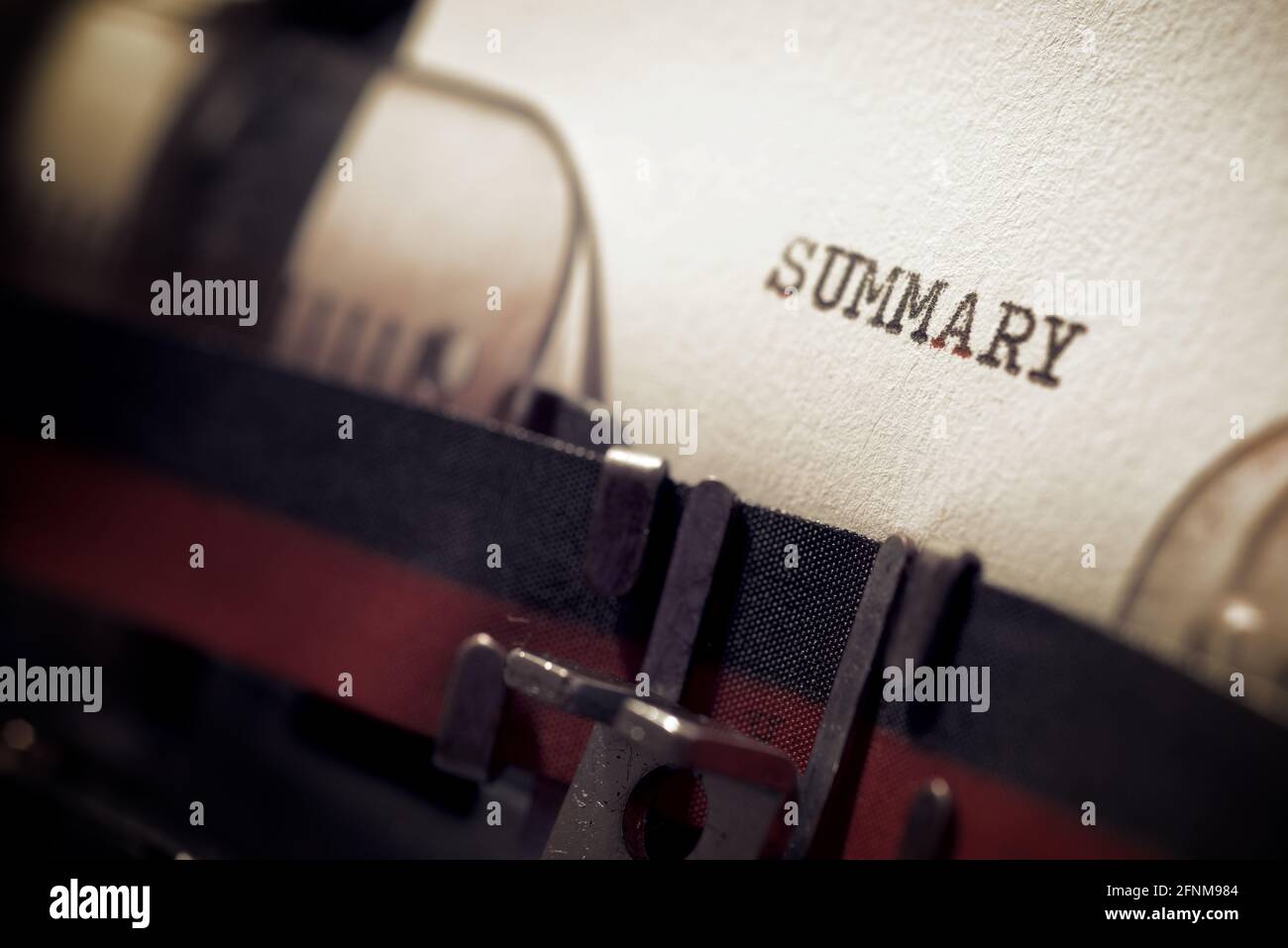 Summary word written with a typewriter Stock Photo - Alamy