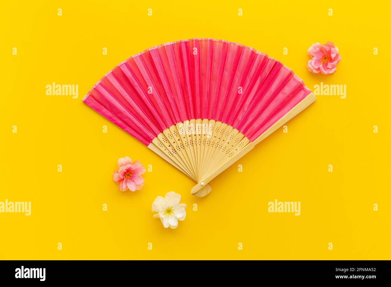 Chinese style hand fan made of bamboo and paper Stock Photo - Alamy