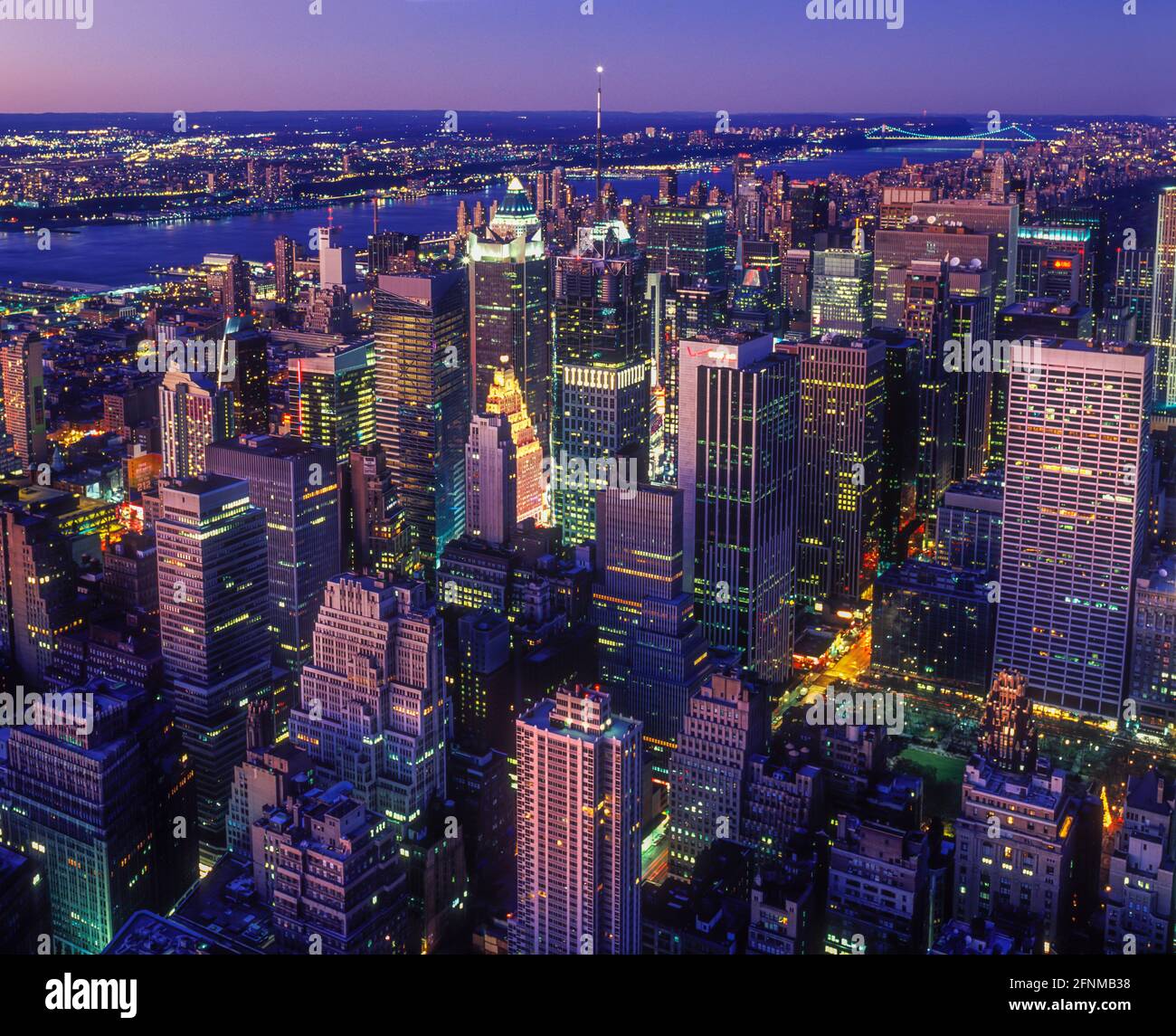 2004 HISTORICAL MIDTOWN SKYLINE MANHATTAN NEW YORK CITY USA Stock Photo ...