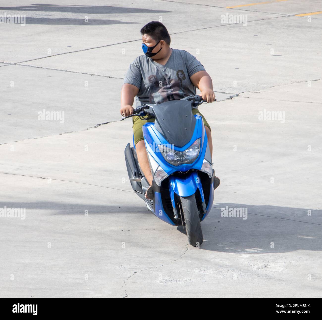 Obese teen boy hi-res stock photography and images - Alamy