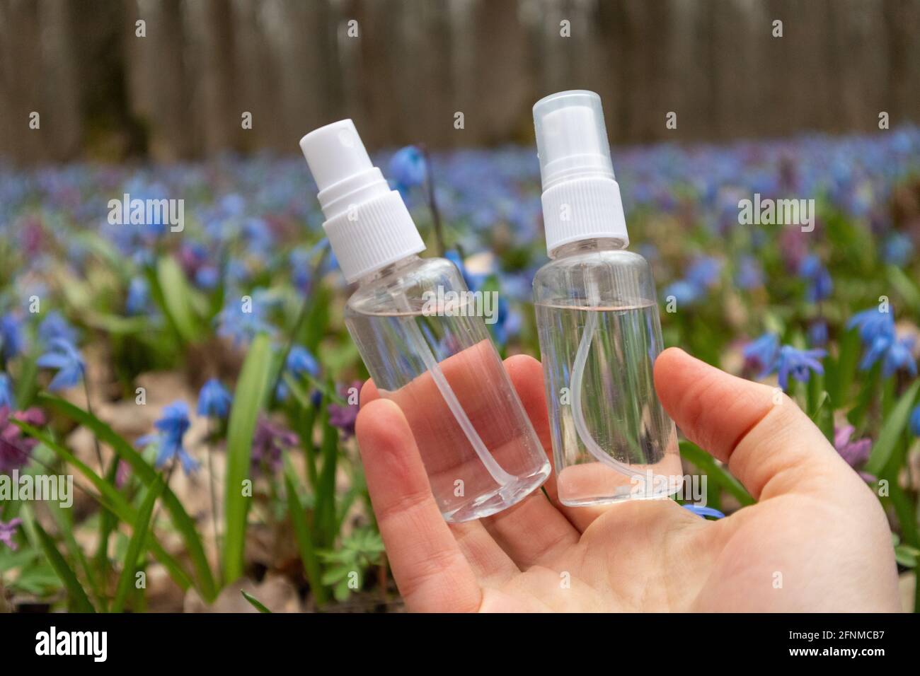 Pump bottles hi-res stock photography and images - Alamy