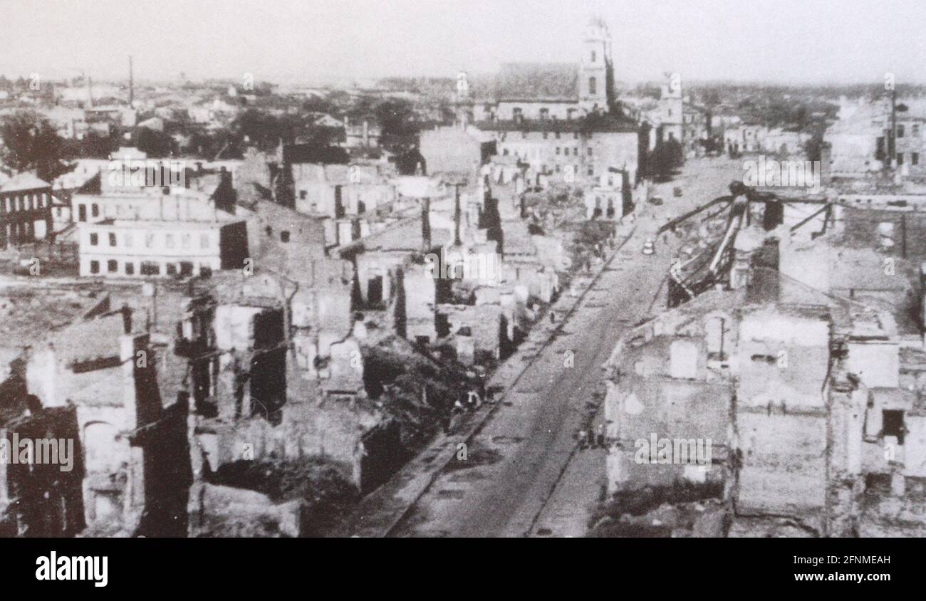 Panorama of destroyed Minsk in 1941 Stock Photo - Alamy