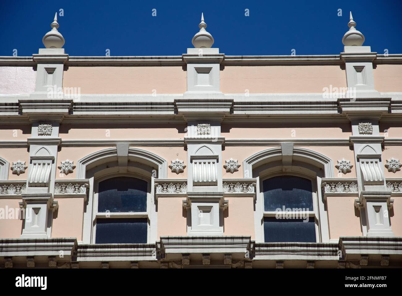 Victorian building facade hi-res stock photography and images - Alamy