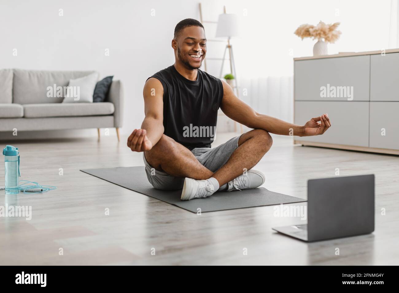 Yoga exercise man home hi-res stock photography and images - Alamy