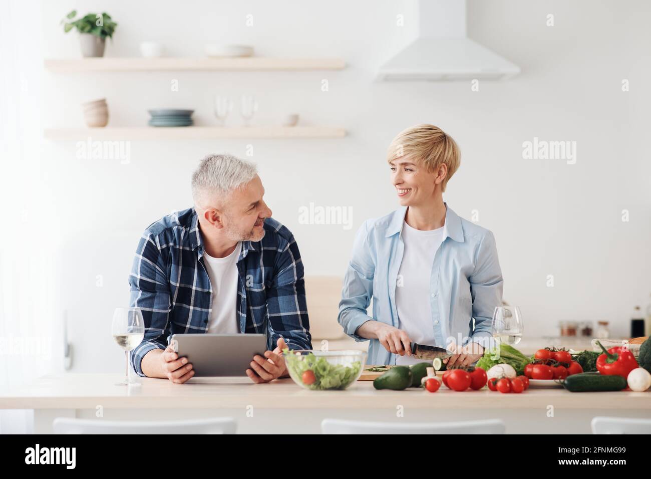 Cooking during lockdown hi-res stock photography and images - Alamy